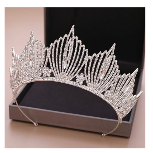 FBL | Accessories | Tiara Crown | Poshmark